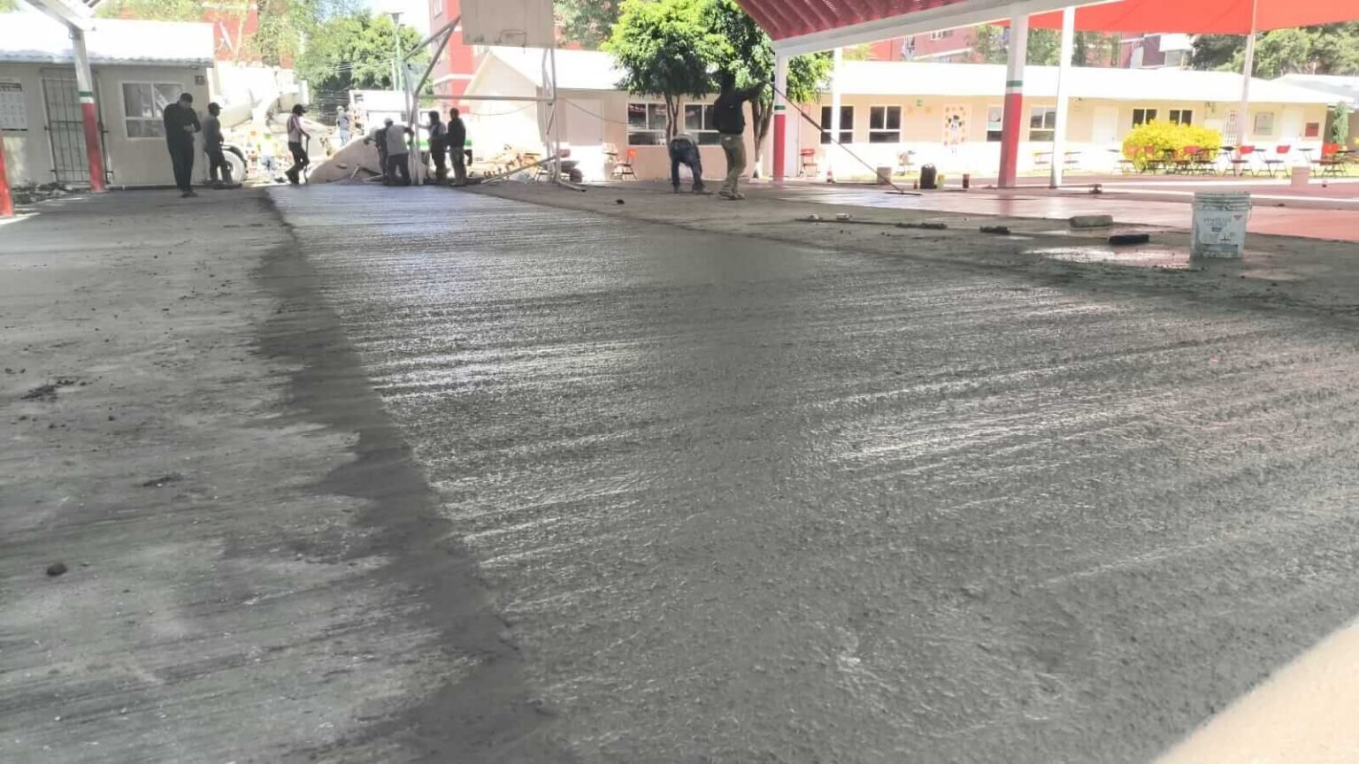 Curado del Concreto: Qué Es, Técnicas y Su Importancia en la Construcción